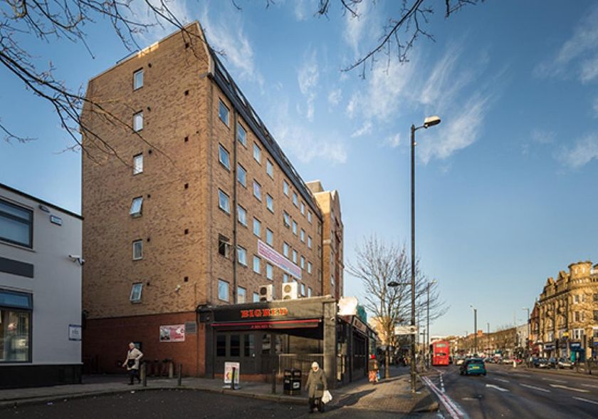 Find Ideal Student Rooms at IQ Aldgate London | Universal Student Homes