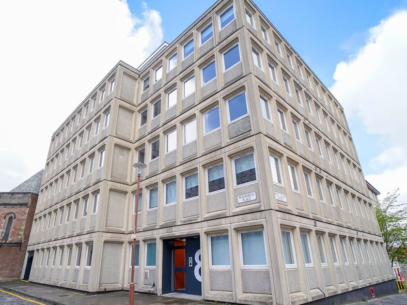 Book Today Perfect Student Accommodation at 8 Roxburgh, Edinburgh ...